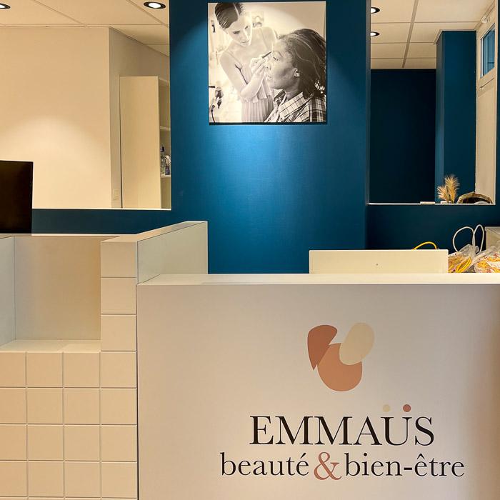 WeCom Paris - Les stickers : un outil de communication efficace et peu ...